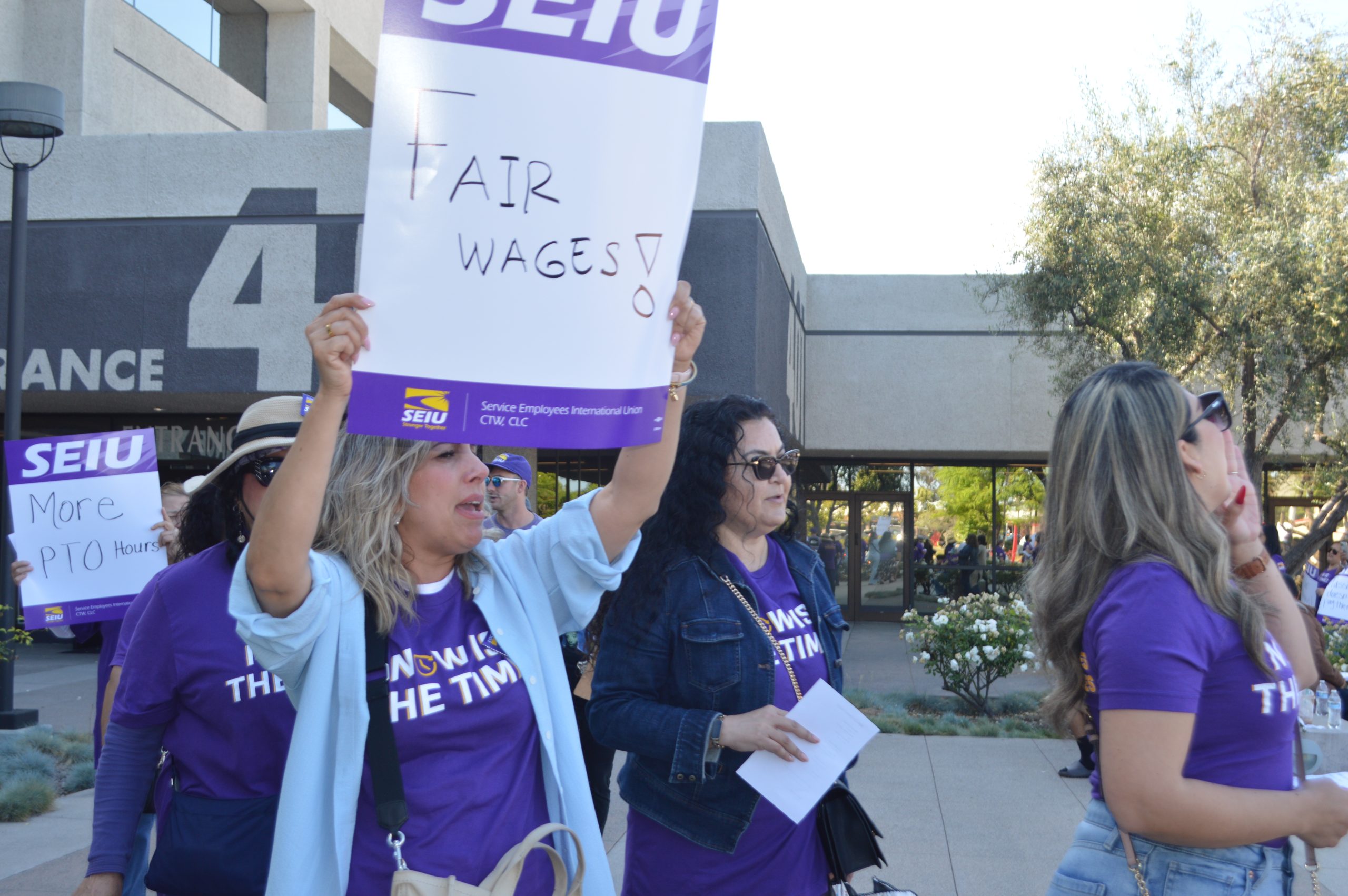 Educadoras del Programa Head Start en ECS se manifestaron - El Latino