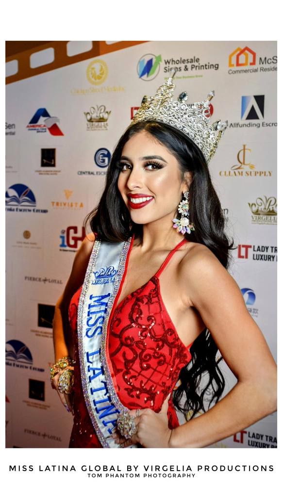 Valery Michelle Vázquez Richard, residente de South Bay, es una impresionante joven de 19 años ...