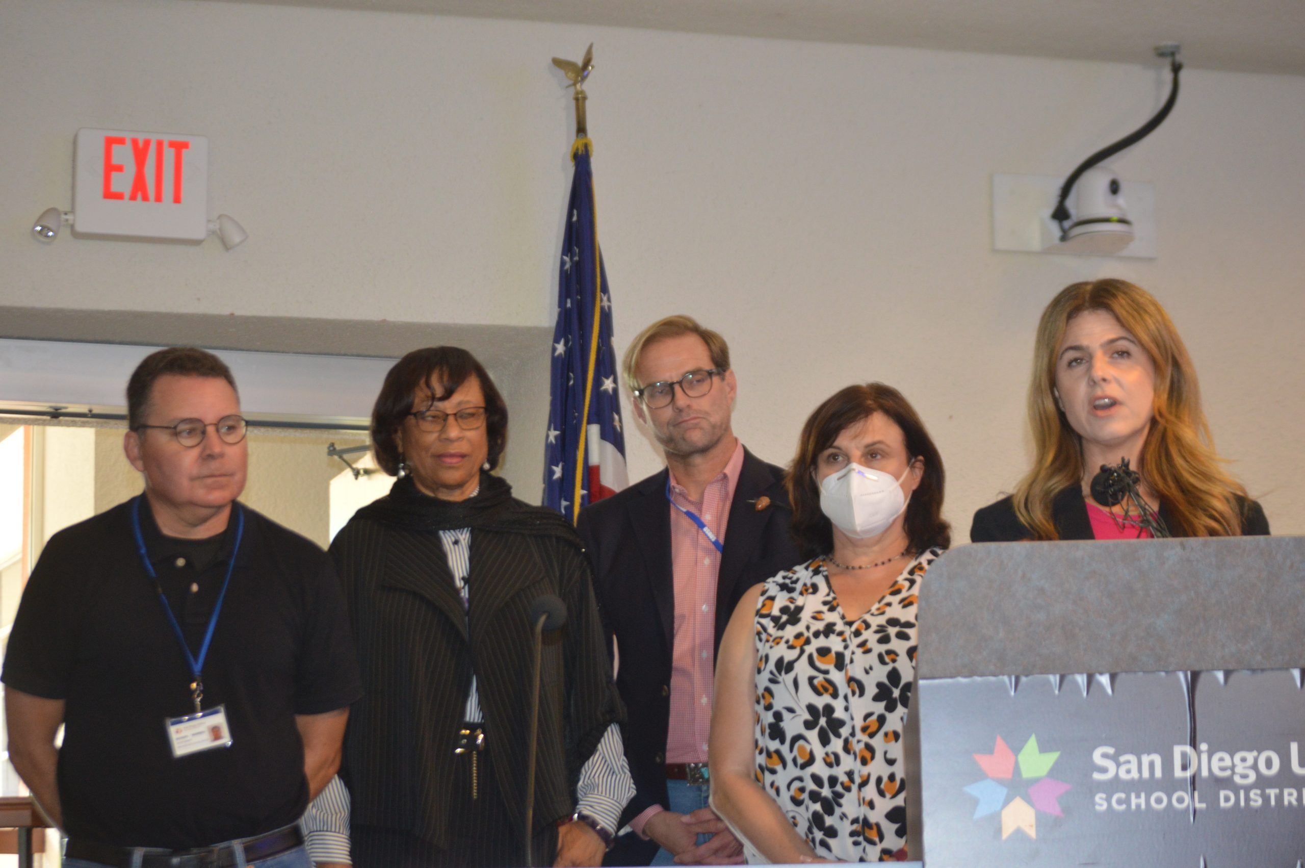 Separan de su cargo al superintendente de SDUSD Lamont Jackson por ...